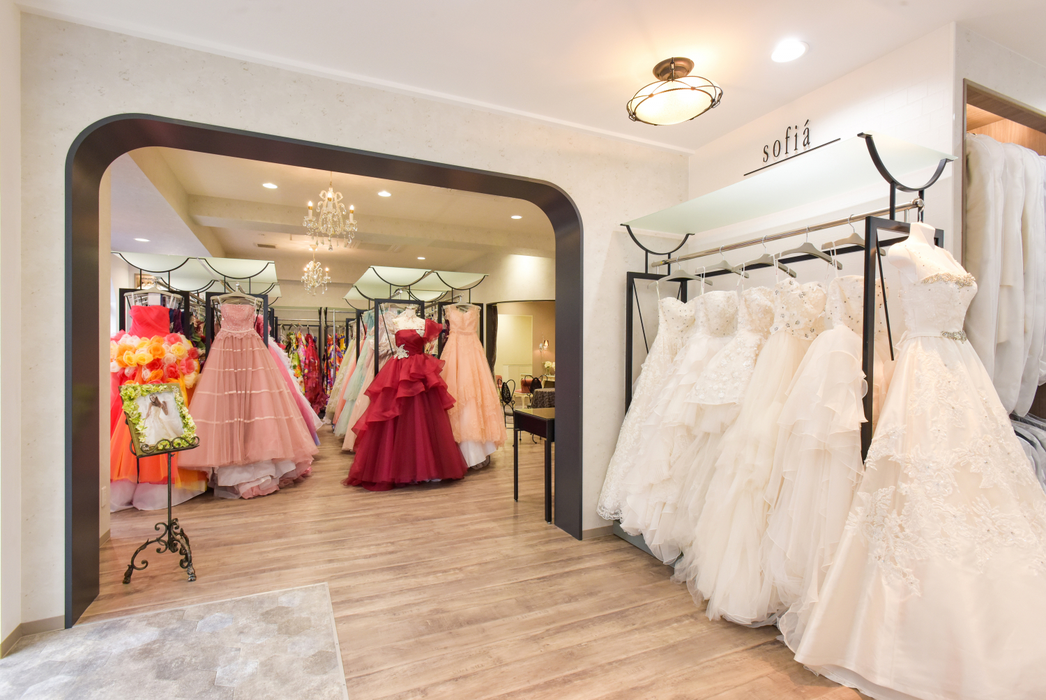 access – ソフィアブライダルサロン Sofia bridal premium salon